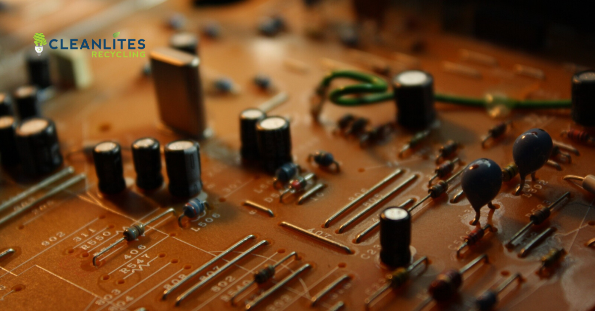 5 Critical Tips on Recycling Electronics Safely in 2020 - Cleanlites